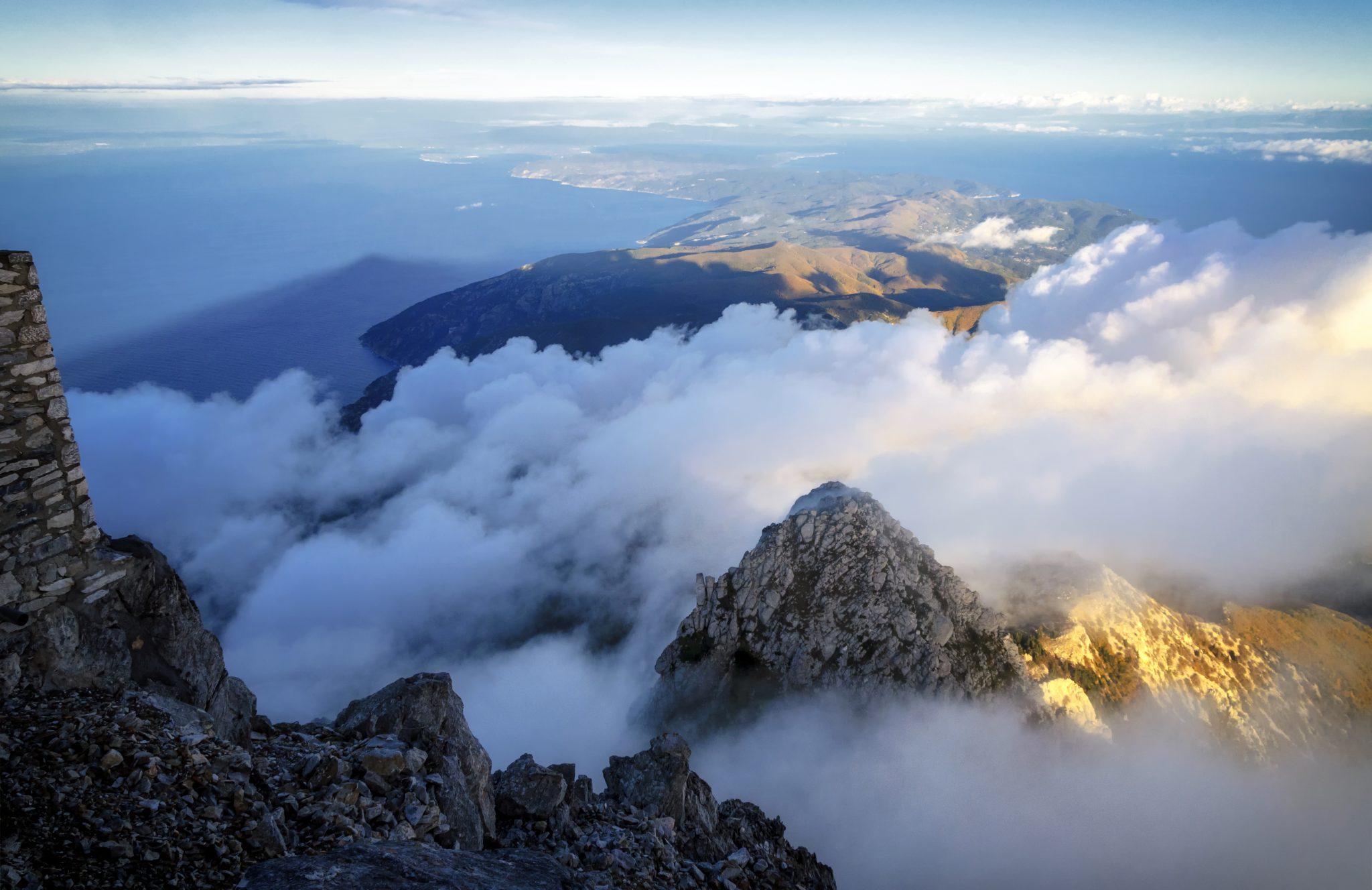 Visiting Mount Athos: a great history time lapse of 4 different eras ...